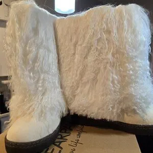 BearPaw | Shoes | New Bearpaw Boetis Ll Real White Lamb Fur Wool Lined ...